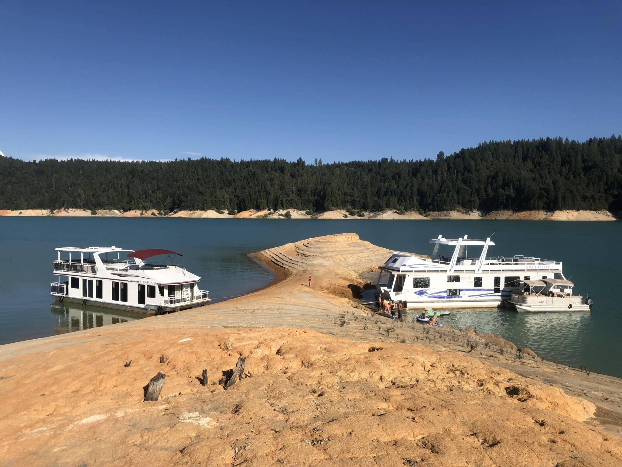 Lake Shasta Houseboat Rentals vs. Bullards Bar (2026 Guide)